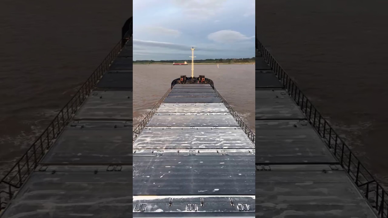 Humber Pilot : Goole Departure - Time Lapse - YouTube