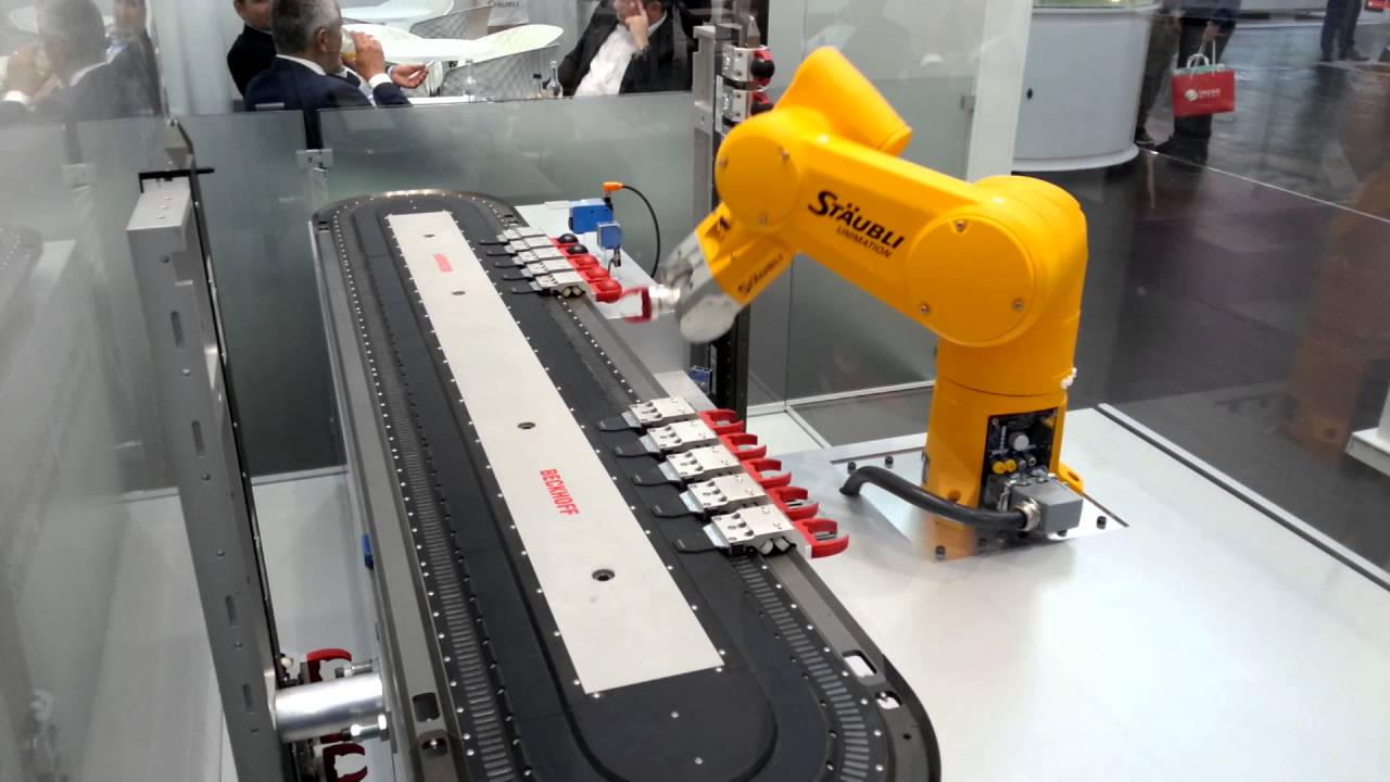 Stäubli Roboter und Beckhoff Linear-Antrieb mit hoher Geschwindigkeit ...