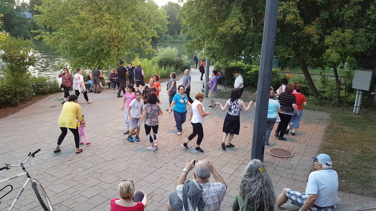 Brazilian Dance, Flor Amorosa, in the Mill Pond Park with Riki Adivi ...