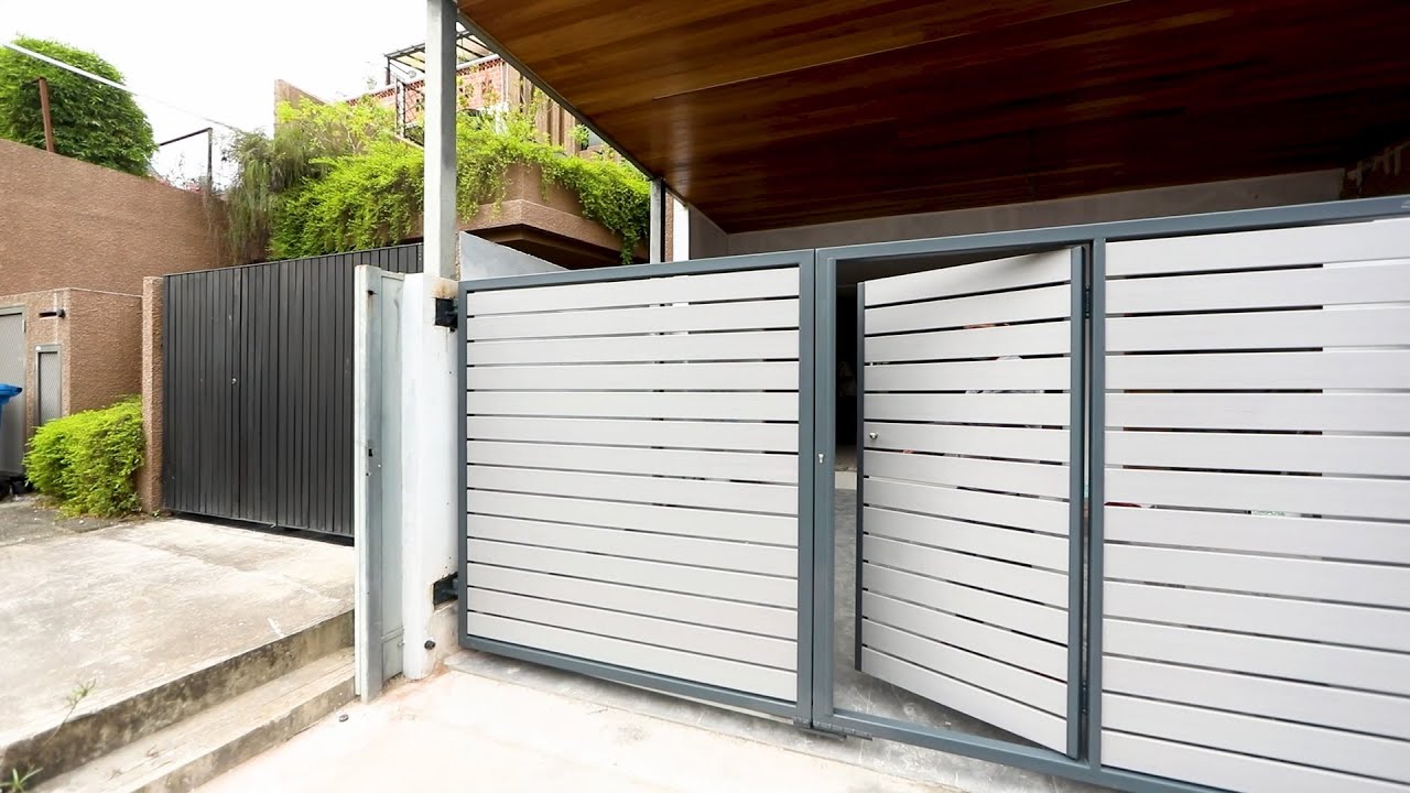 Legate Automated Trackless Bi-Fold Gate at Casuarina Road - YouTube