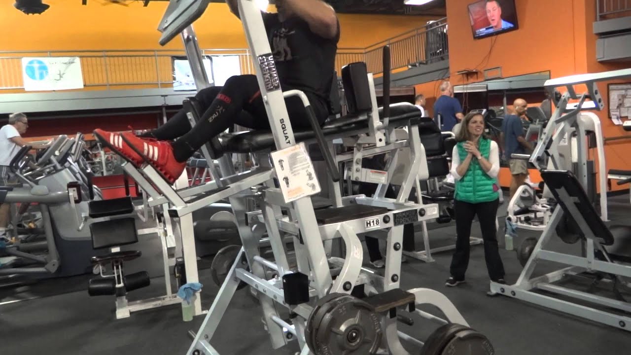Kurt Weidner Unilateral H Squat 8 plates x 17 reps - YouTube
