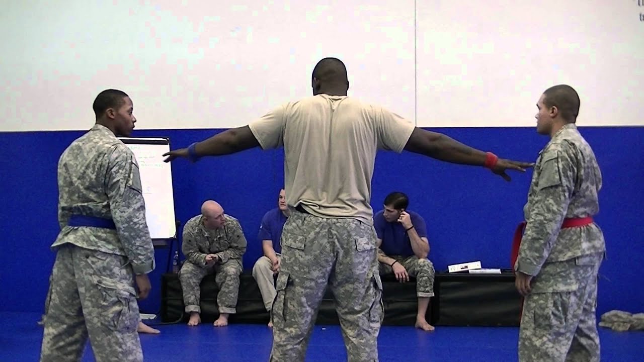 Lights Out! US Army Combative MACP - YouTube
