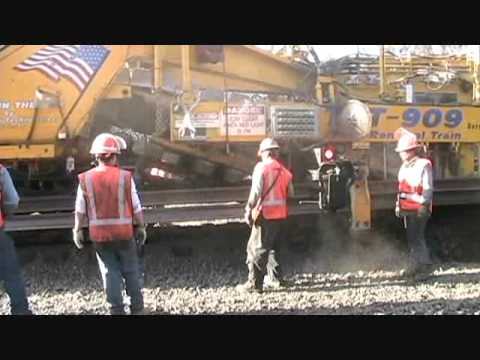 Harsco TRT-909, The Track Renewal Train - YouTube