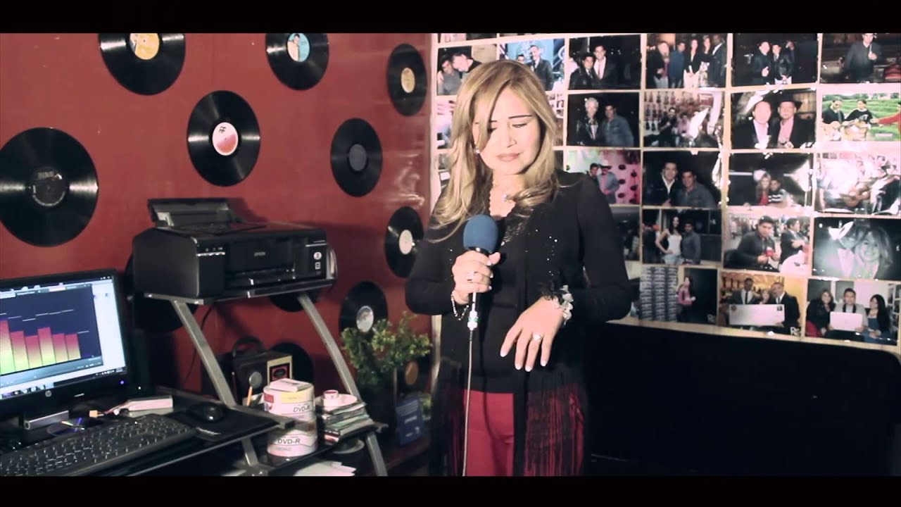 Martha Camacho la voz popular Andale - YouTube