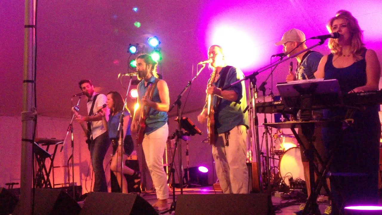 Promenade sur Mars - Offenbach Cover par Seb Laroche & C. Bastien - YouTube