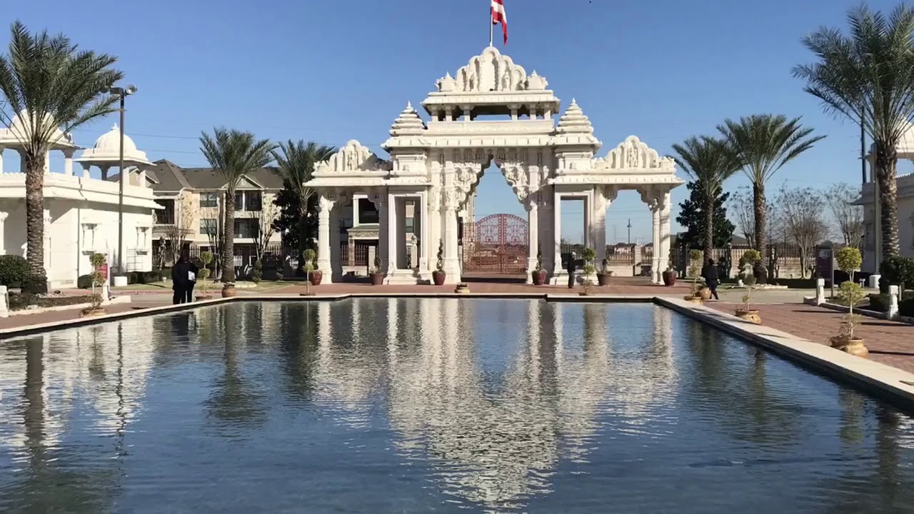 The BAPS Shri Swaminarayan Mandir of Houston - YouTube