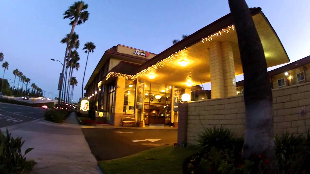Super 8 Disneyland Drive - YouTube