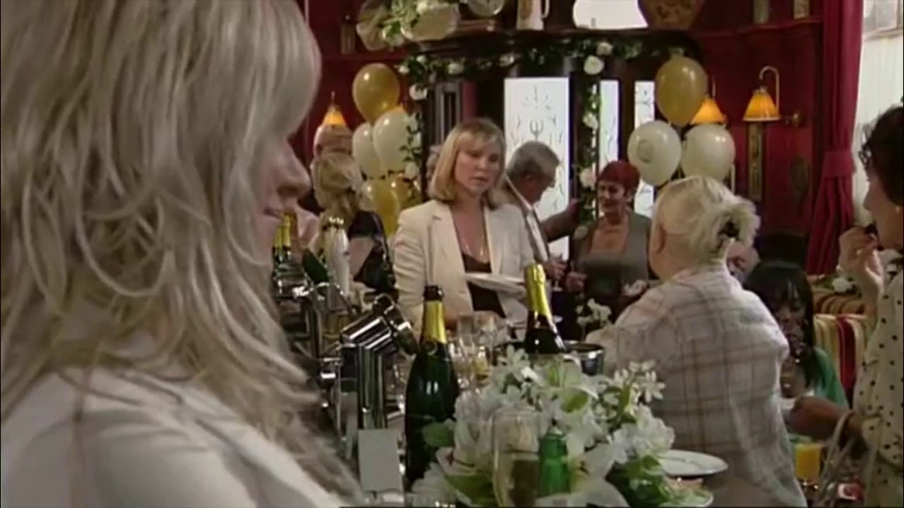 Ronnie & Roxy - 24th July 2007 (Part 2) - YouTube