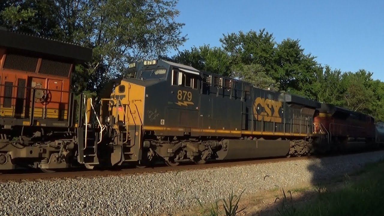 Railfanning Germantown with great crews, a old UP AC60, and a CSX ...