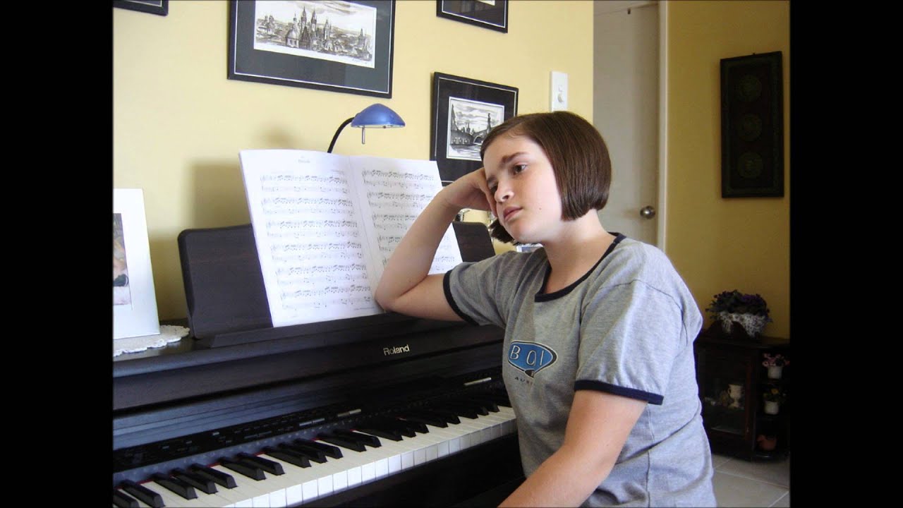 Natalie Bozdech - Buntes Blatt- Robert Schumann - YouTube