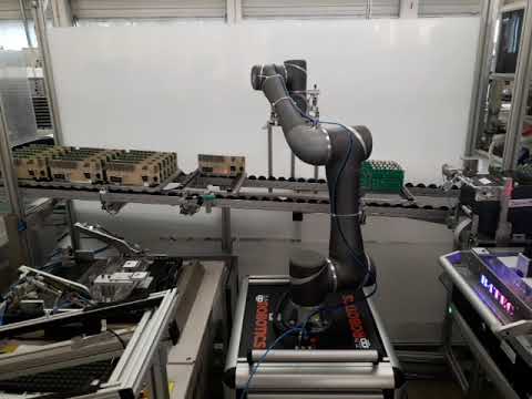 Techman TM5-900 PCB testing manipulation and label marking - YouTube