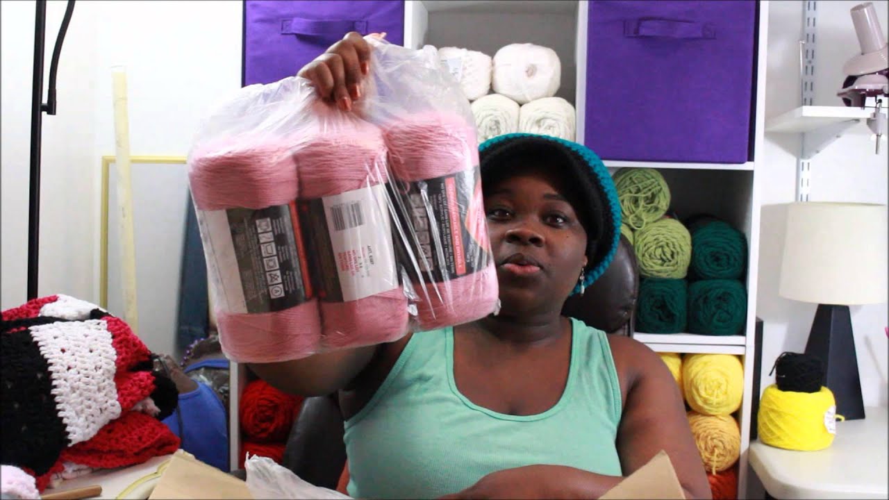 Yarn Talk #20 - Finished Projects, WIP's, and a Yarn Gift - YouTube