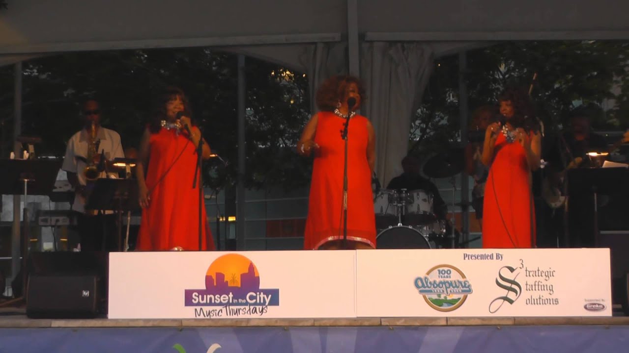 The Original Vandellas "LIVE" - Jimmy Mack / Dancing In The Streets ...