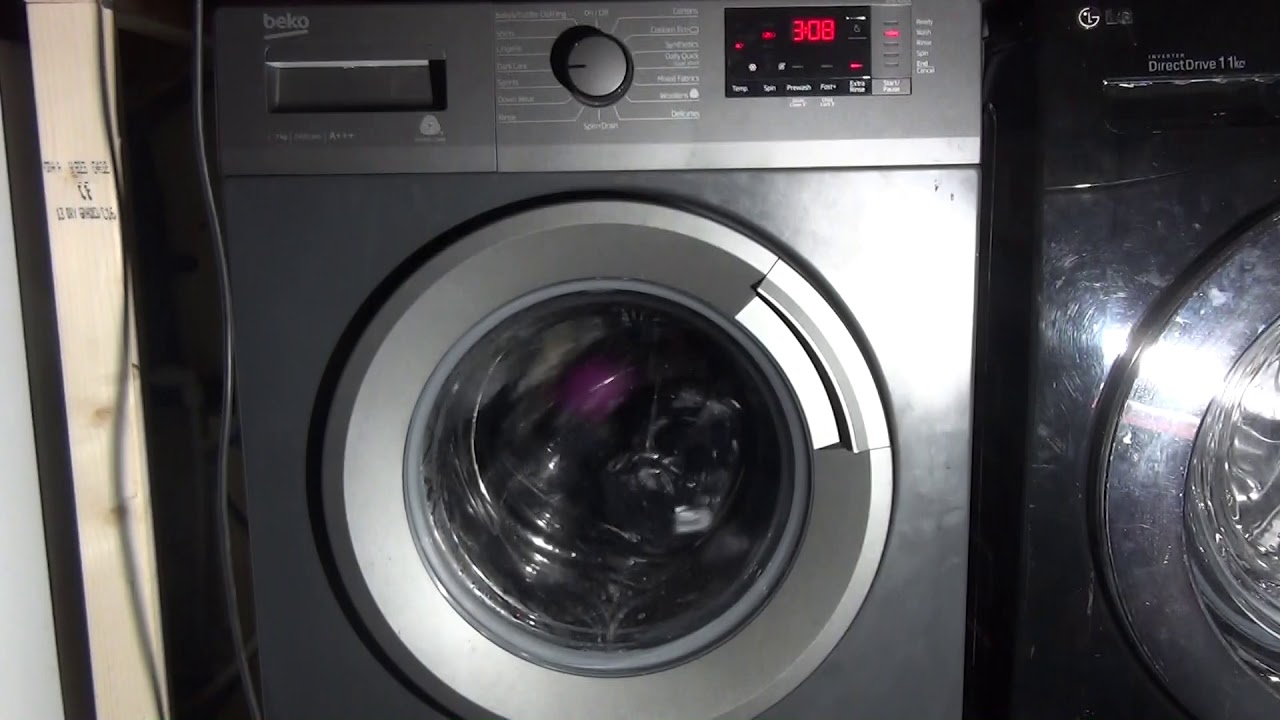 Beko WTB741R2A : Dark cycle half load - YouTube