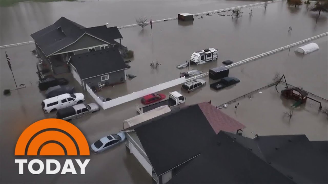 Relentless rain creates flooding emergency in Pacific Northwest - YouTube