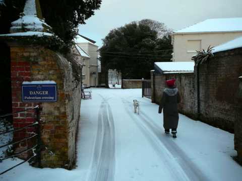 Sewerby Hall Bridlington in the snow - YouTube