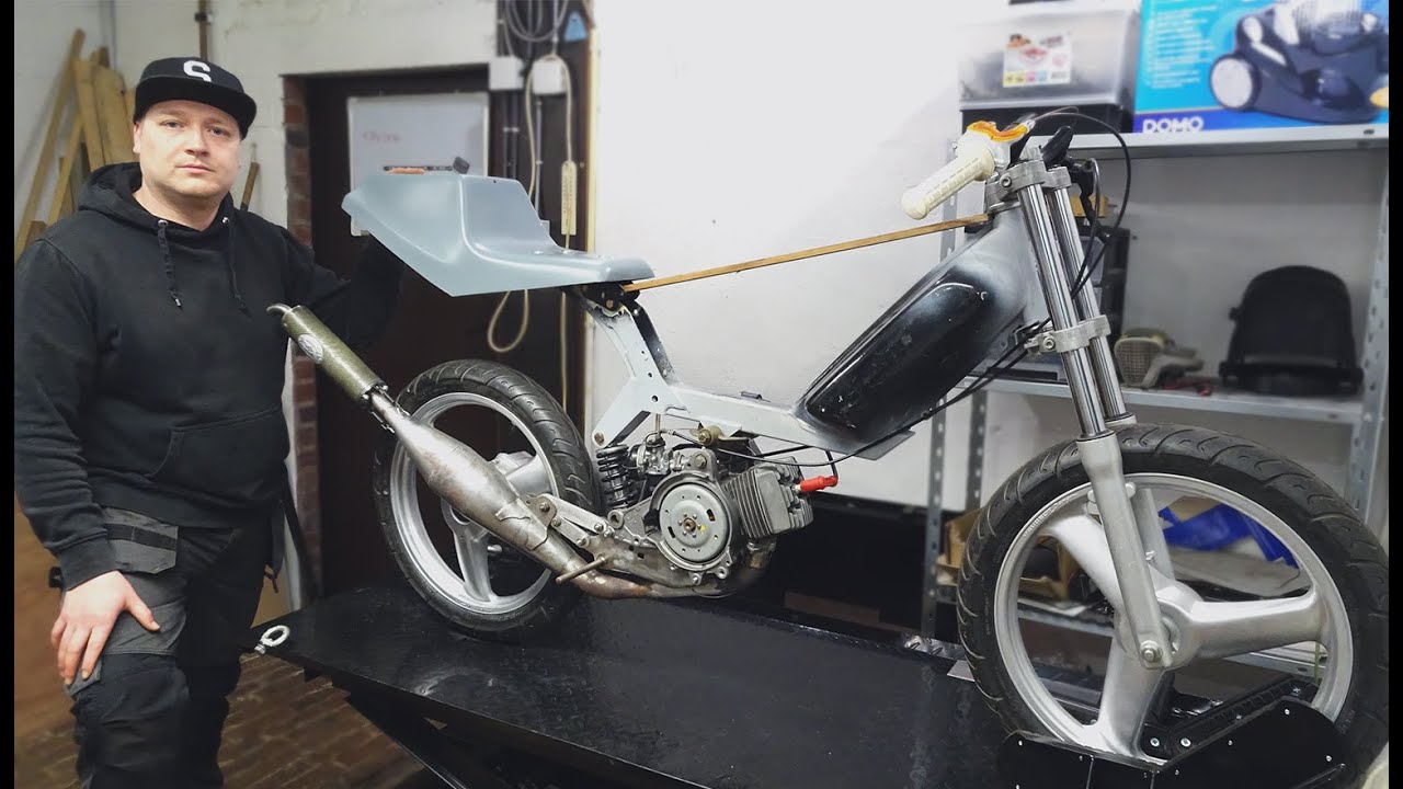 The bike is starting to look really nice - Peugeot Fox 50cc Racer - YouTube