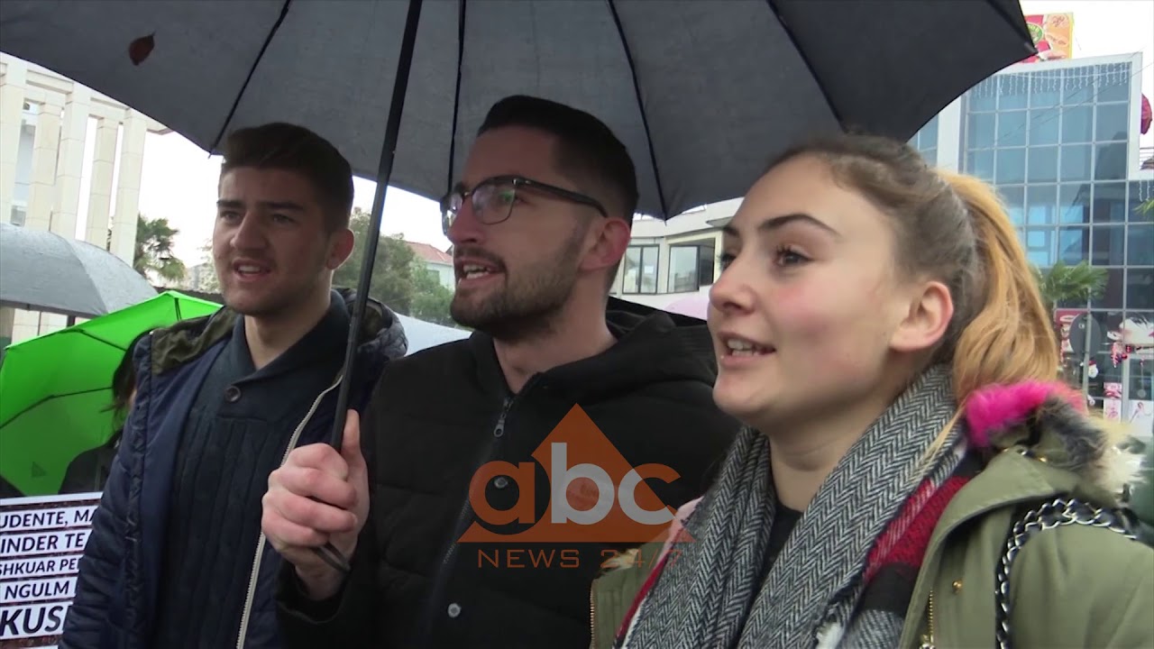 Studentet protestojne edhe ne Shkoder | ABC News Albania - YouTube