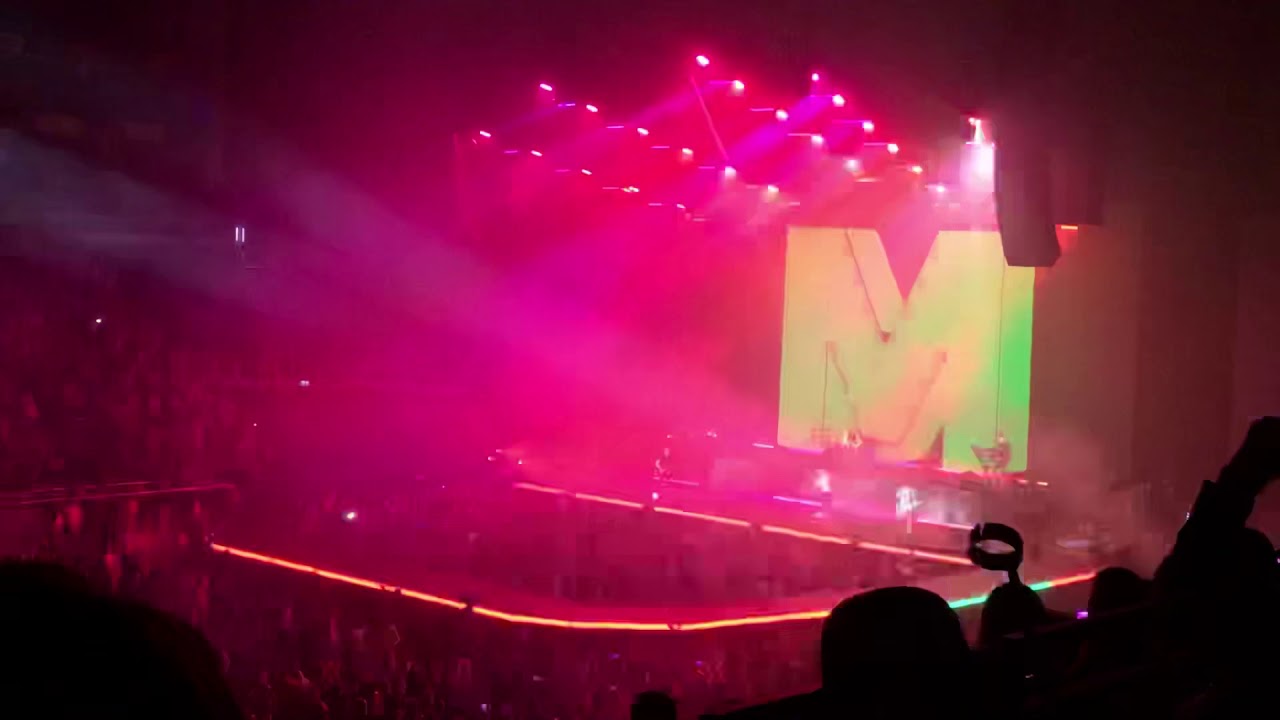 5 colours in her hair - McFly - 20/11/19 - One night only at the O2 ...