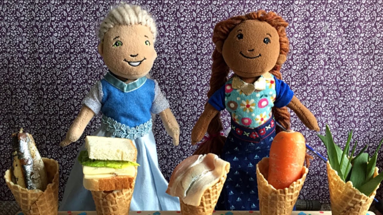 Anna and Elsa learn about what animals eat! Fun Elsa and Anna video for ...