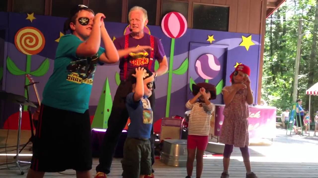 Erick Traplin - The Pirate Ship - YouTube