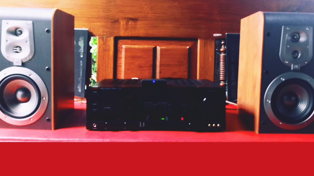 LUXMAN LV-105 Amplifier - YouTube