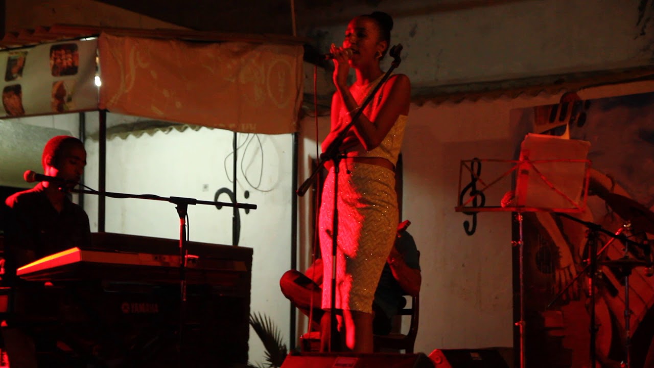 FOGO 7 Sóis Band | Cabo Verde - YouTube