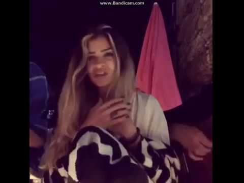 Feride Hilal Akın - Vay