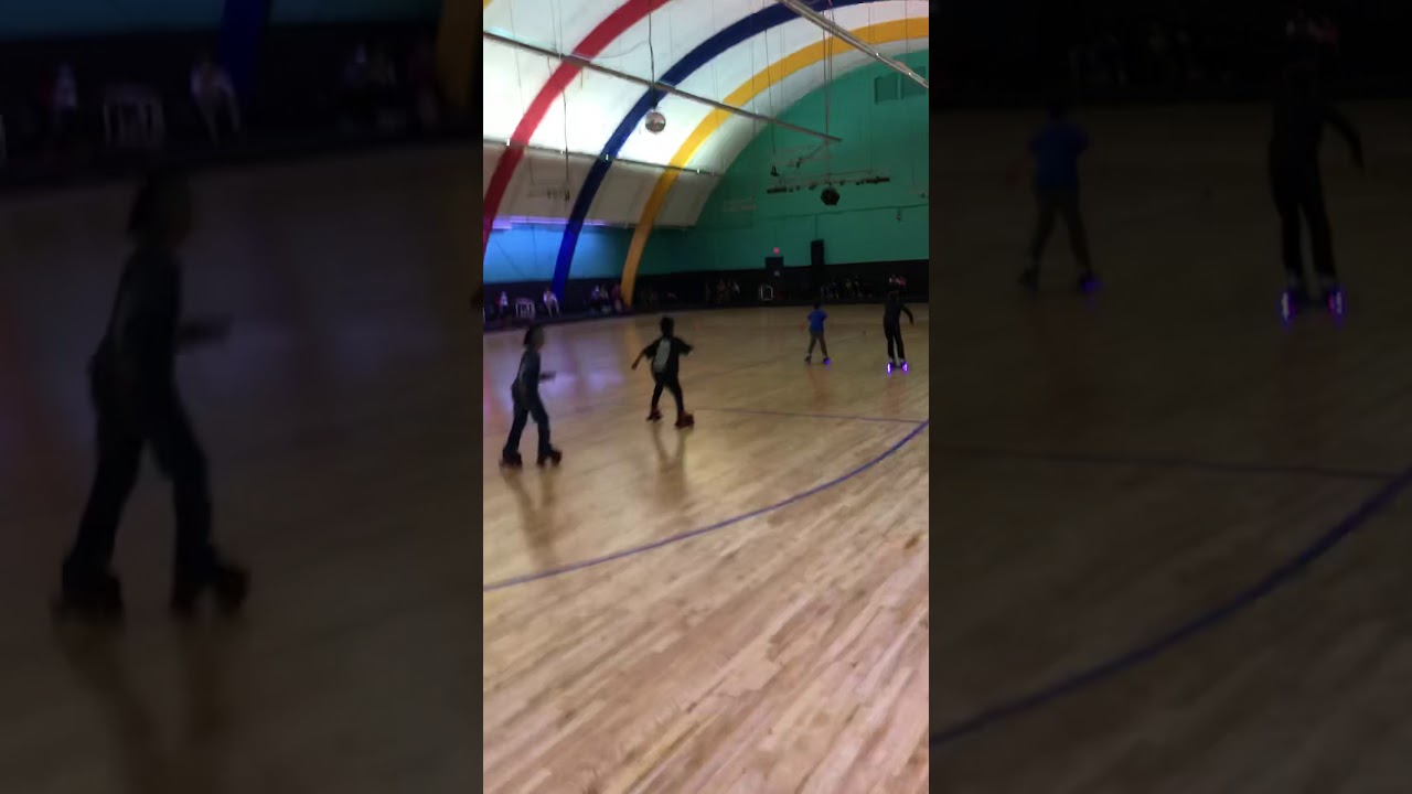 Roller skate race!!!2020 - YouTube