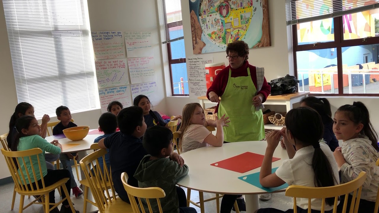 Fun with Junior Chefs at Venetia Valley Elementary School - YouTube