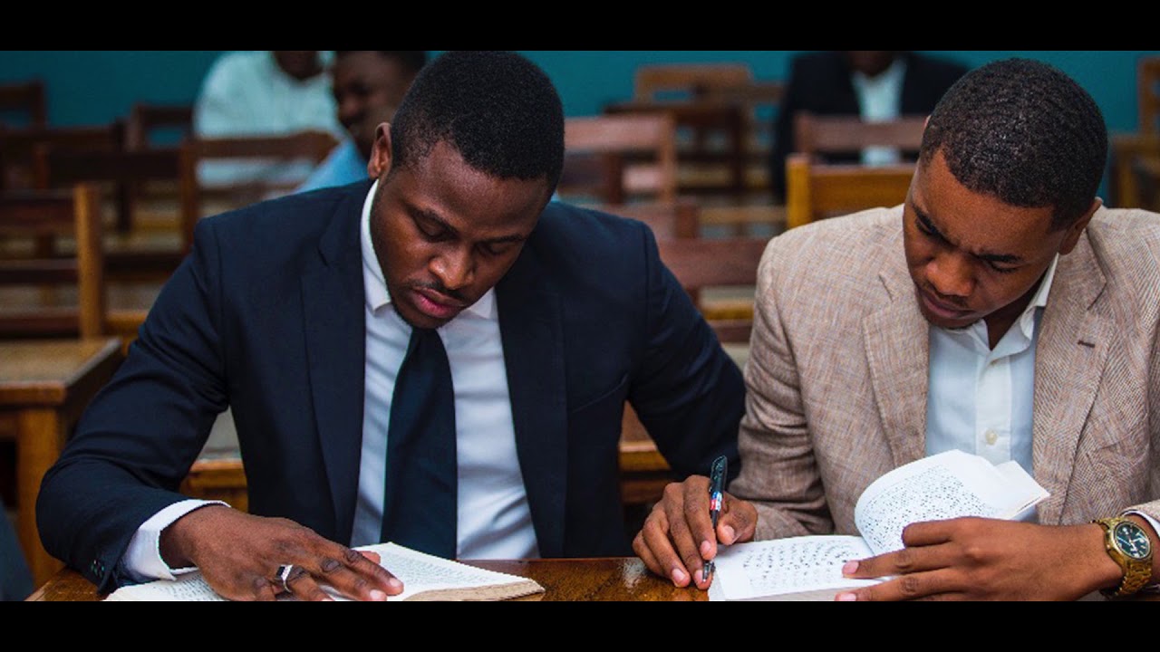 ESGAE (Official Spot) - YouTube