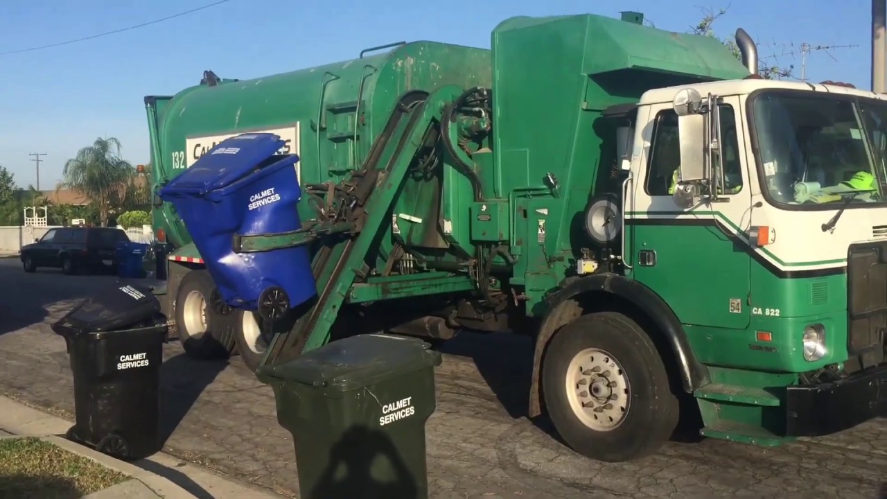 Calmet services trash truck #132 Autocar Xpeditor part 7 - YouTube