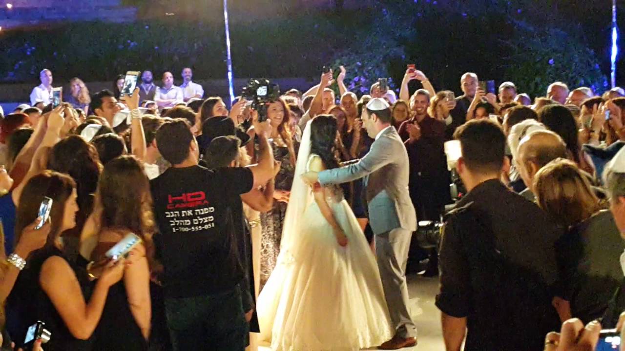 Elizabeth Moran Wedding