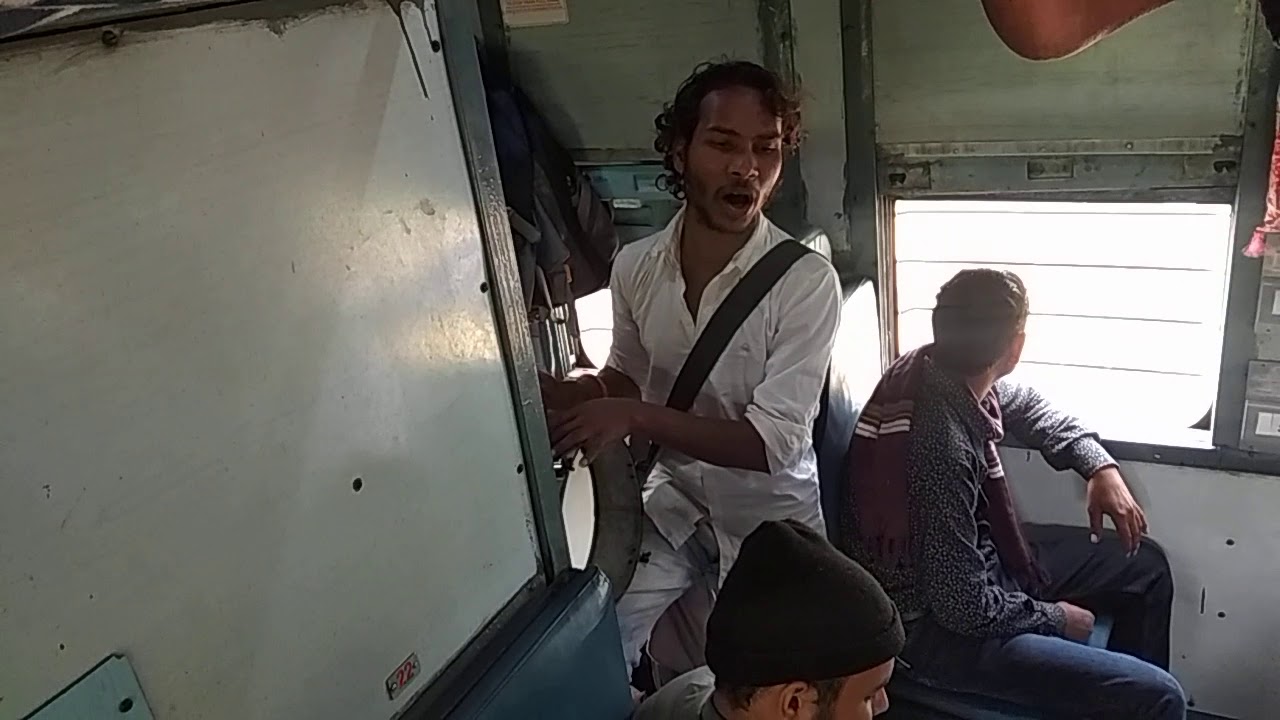 Train singer बेहतरीन आवाज - YouTube