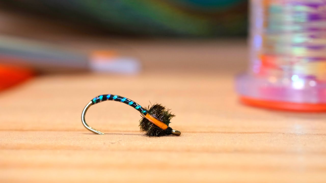 Fly Tying a Buzzer pattern - YouTube