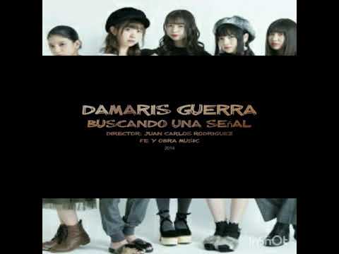 Damaris gurra buscando una señal