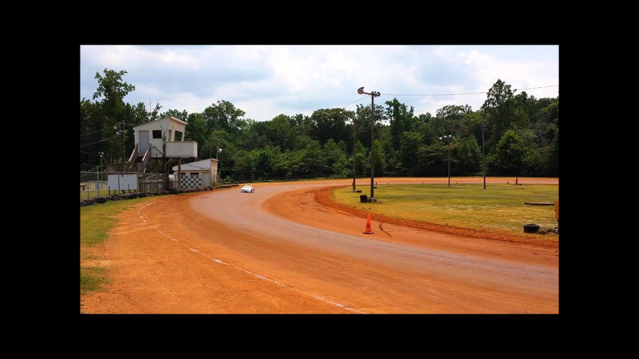 Laps at Capital City Speedway - YouTube