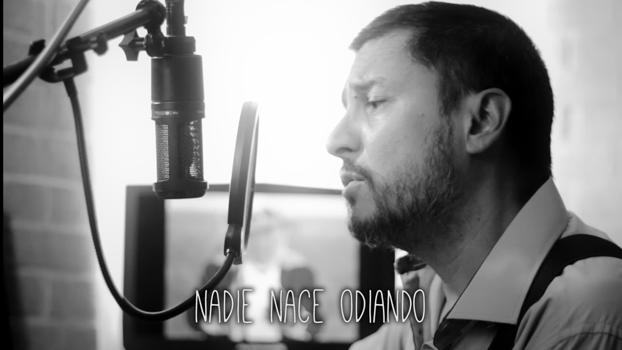 Leonel Soto - Melanina (Videoletra) - YouTube