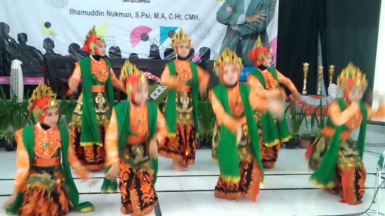 Tari Incling Jangget PGMI IAIN TULUNGAGUNG - YouTube