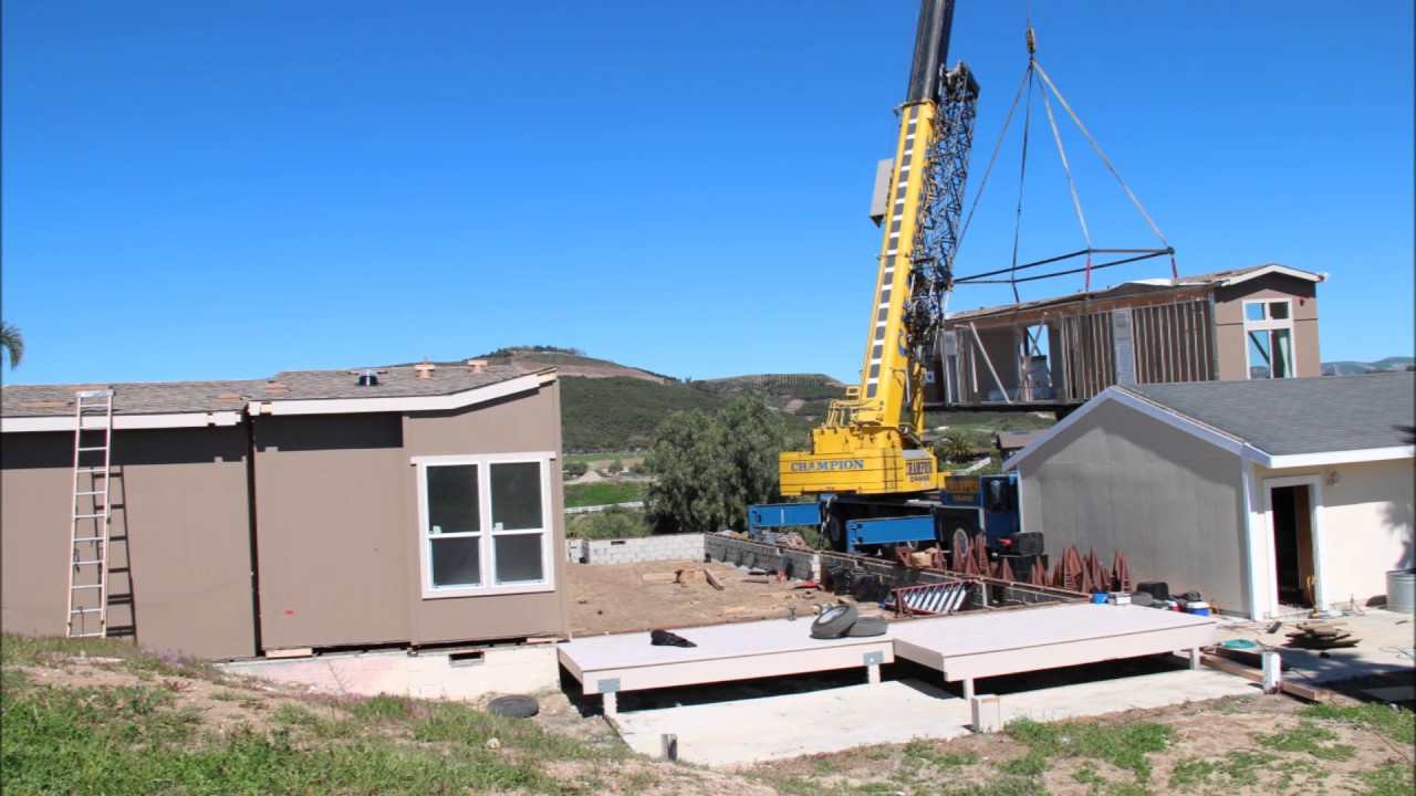Manufactured Home Set With Crane - YouTube