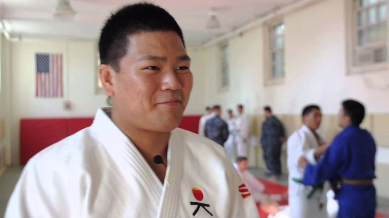 Japanese Judo Gold Medal Winner Visits USNA - YouTube
