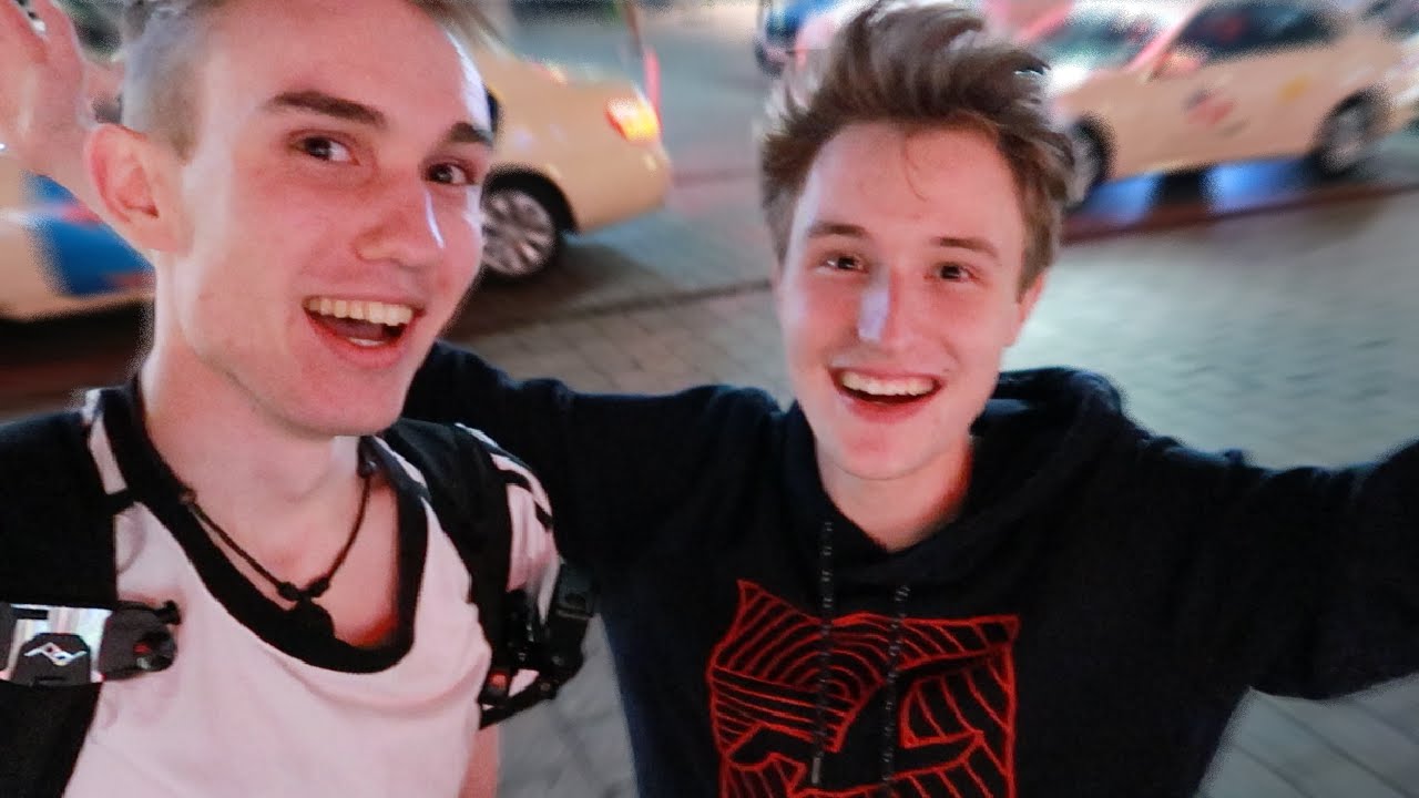 LOGO GETROFFEN!! | #Gamescom Vlog | TRyzes - YouTube