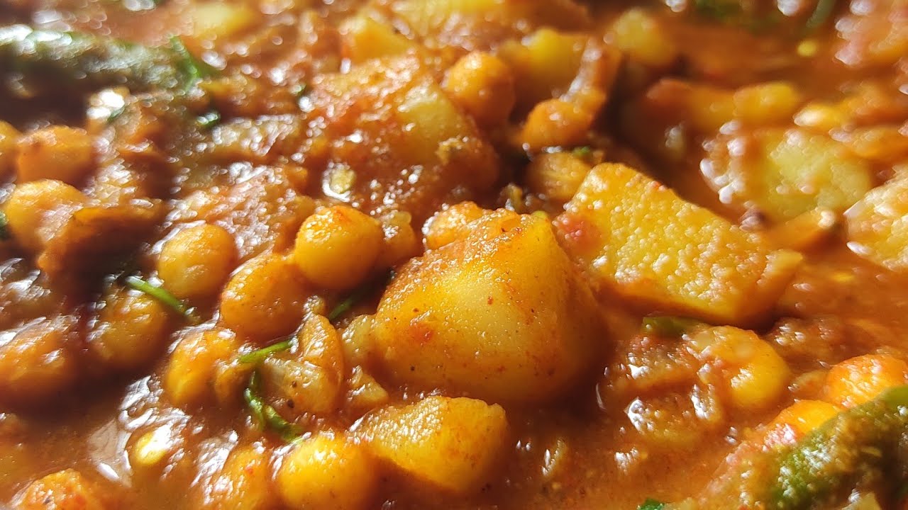 Aloo batani masala recipe/thick tasty aloo batani masala gravy/aloo ...