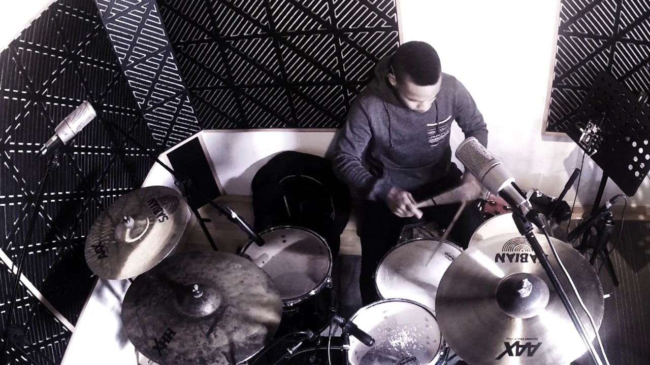 Alex Cabral Drums performance - YouTube