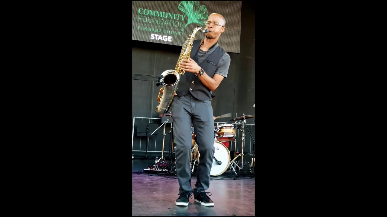 Kris Brownlee Killer Tenor Sax Solo - YouTube
