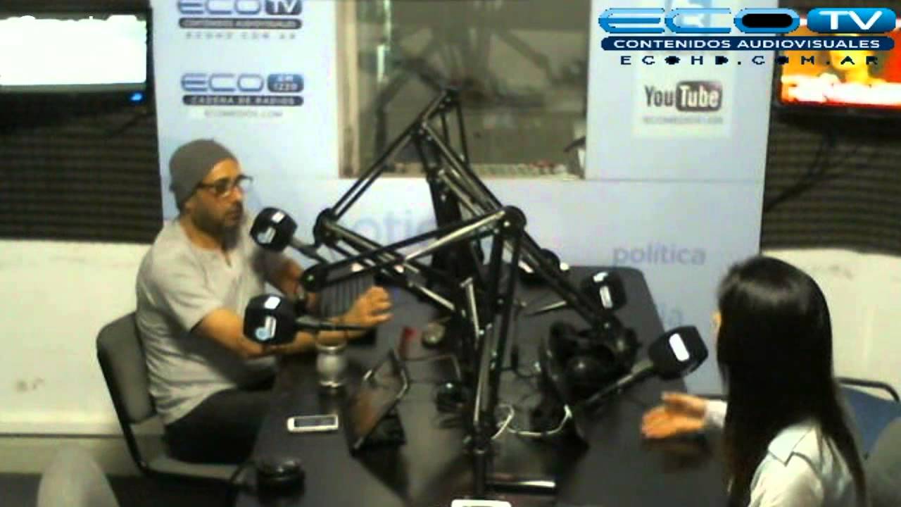 De Poetas Y Locos Con Adrian Bianchi Y Mery Götte (Modelo) - YouTube