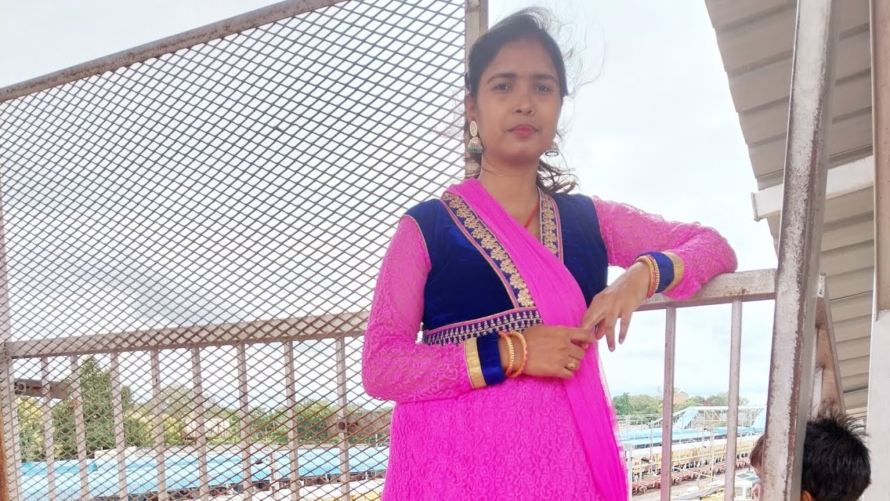 💖 Hum Sab Station 🚉 Aa Gaye 💖 #vlog #vlogger #vlogvideo - YouTube