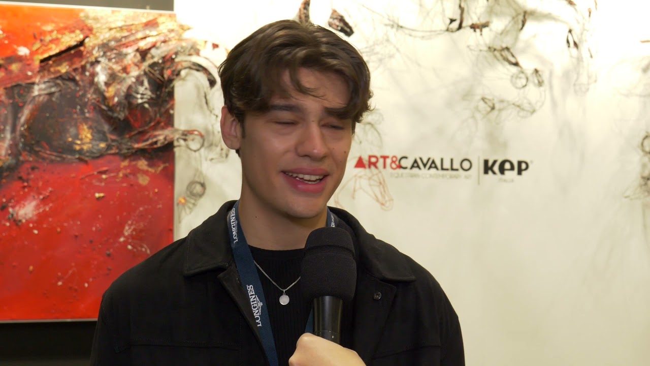 Intervista al giovane cavaliere e influencer Gioele Ossola - YouTube