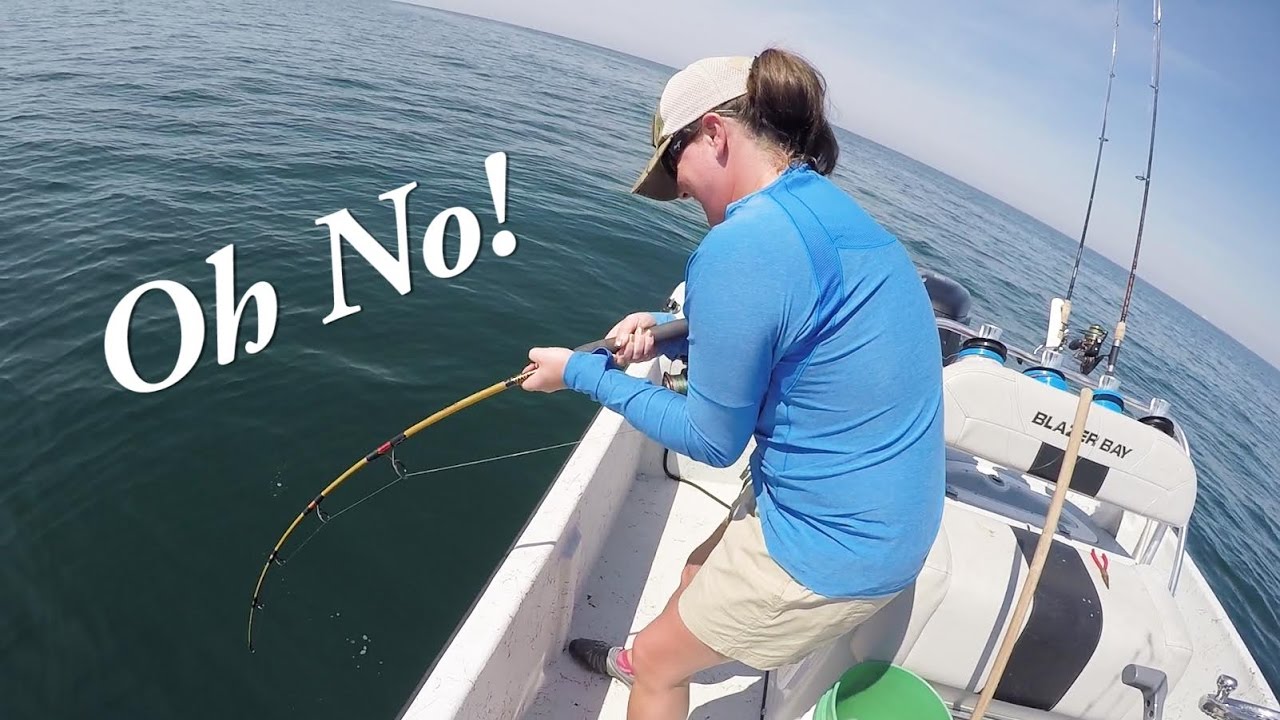 Girl vs Fish See Who Wins! - YouTube