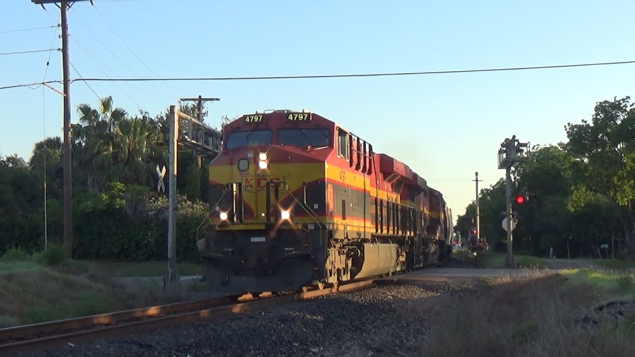 KCS 4797 South Leads the GJVMX at Refugio TX With 3rd Gen K5LA Horn(ABR) - YouTube
